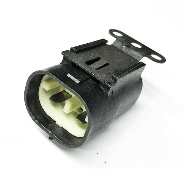 Genuine International Starter Relay 2013683C1 for Trucks, Buses, Semis ...