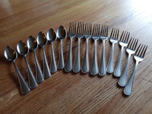 15 Pc Oneida TRESS Hollis Stainless Flatware Glossy Forks/Spoons ...