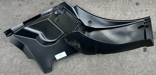 L52-6048 Genuine Paccar Fender Liner With Door LH/S OEM - New | eBay