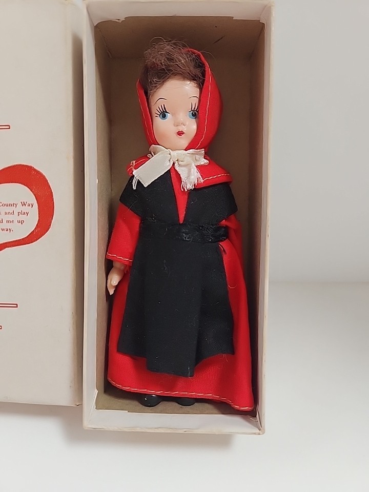 Lancaster County PA Amish Girl Doll with Box 5" Tall Hand Sewn Clothing ...