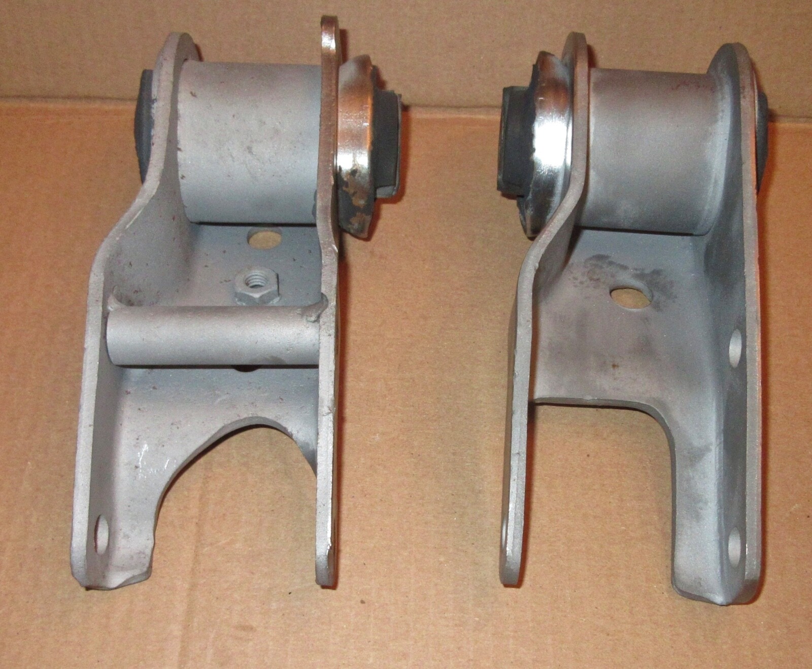 1973-1976 Mopar B & C Body Big Block Spool Type Motor Mounts | 3642814 ...