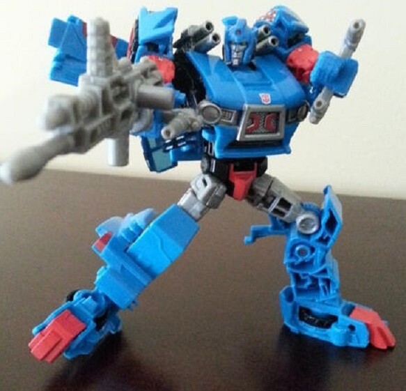 Transformers Generations Skids SKIDS Transformers Legacy Deluxe G1