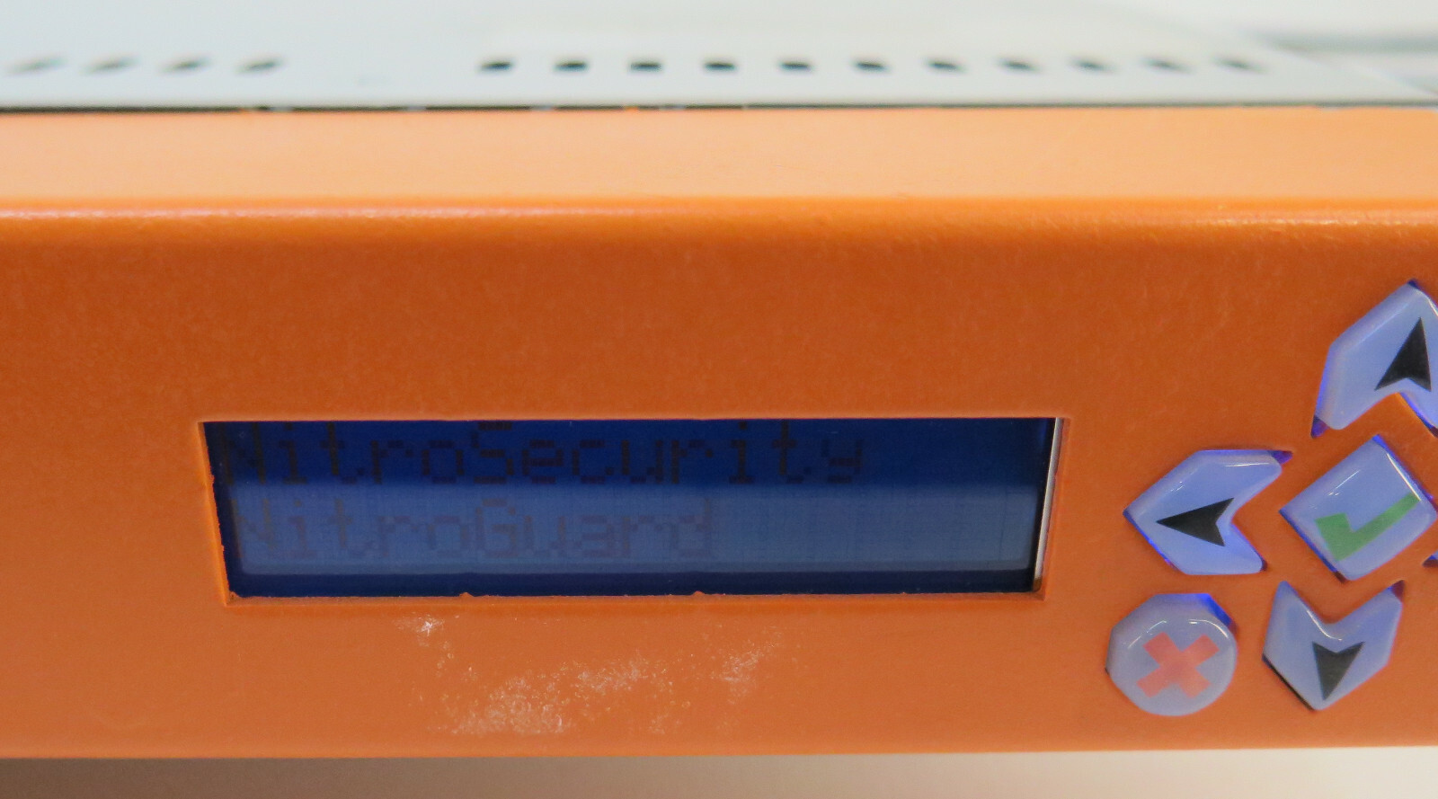 McAfee NitroSecurity NitroGuard NS-IPS-2250-R-8BTX Firewall & VPN ...