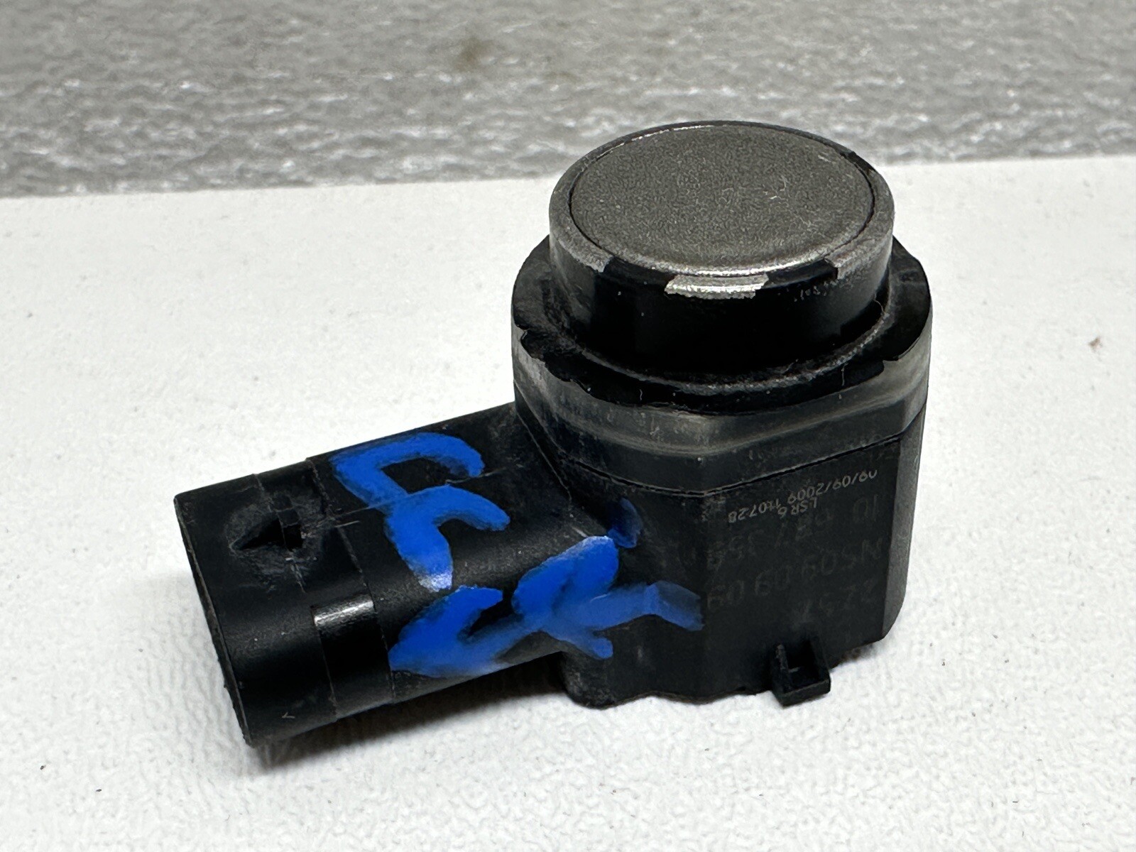 T40519 09-17 Volkswagen Audi Porsche Rear Park Assist Parking Sensor ...