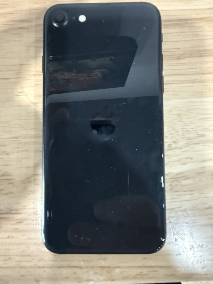 Apple iPhone SE Black 12 MP Camera Wi-Fi iOS 4.7 in Screen Smartphone ...