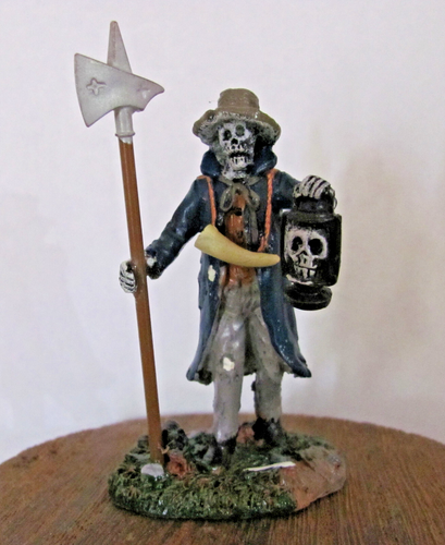 Lemax Spooky Town Figurine - Creepy Night Watchman #32108 - Retired | eBay