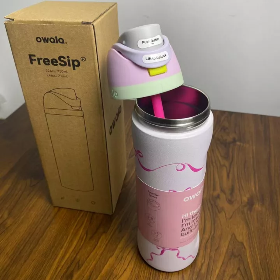 32oz Owala Urban Outfitters Exclusive Tied And True Blue Bows Bottle ...