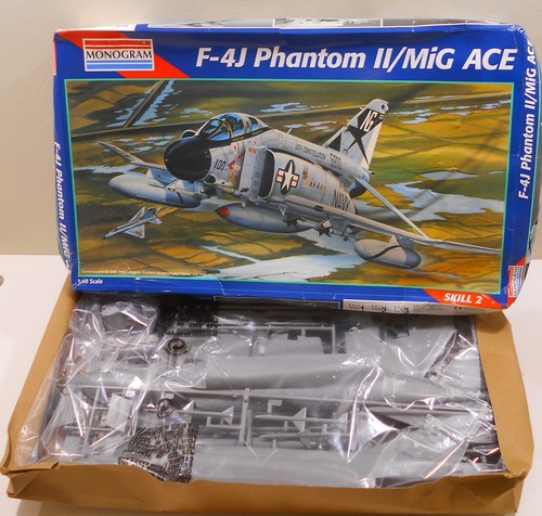 MONOGRAM F-4J PHANTOM II MIG ACE 1/48 SCALE MODEL KIT | eBay