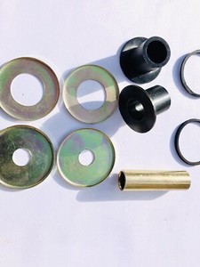 TRIUMPH SPITFIRE, GT6, HERALD, VITESSE REAR HUB, TRUNNION BUSH KIT ...