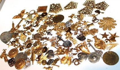 Vintage mixed unknown era untested Victorian look charms jewelry ...