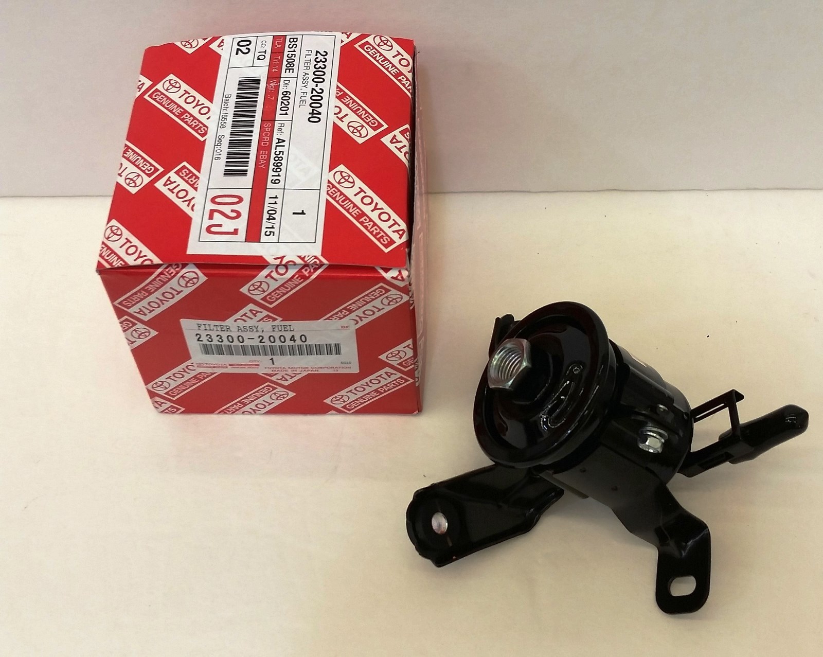 TOYOTA 23300-20040 - Fuel filter cross reference