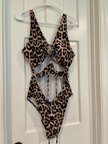 Woman’s Size XL Cutout Leopard Cheetah Print Swimsuit One Piece Bathing ...