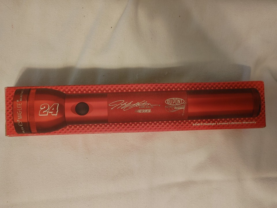 MAGLITE Signature Series JEFF GORDON 3-D Flashlight #24 NASCAR DuPont ...