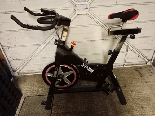 Jll IC300 Spin Bike/ 20kg Wheel, Excellent Condition £300 new/ Bargain ...