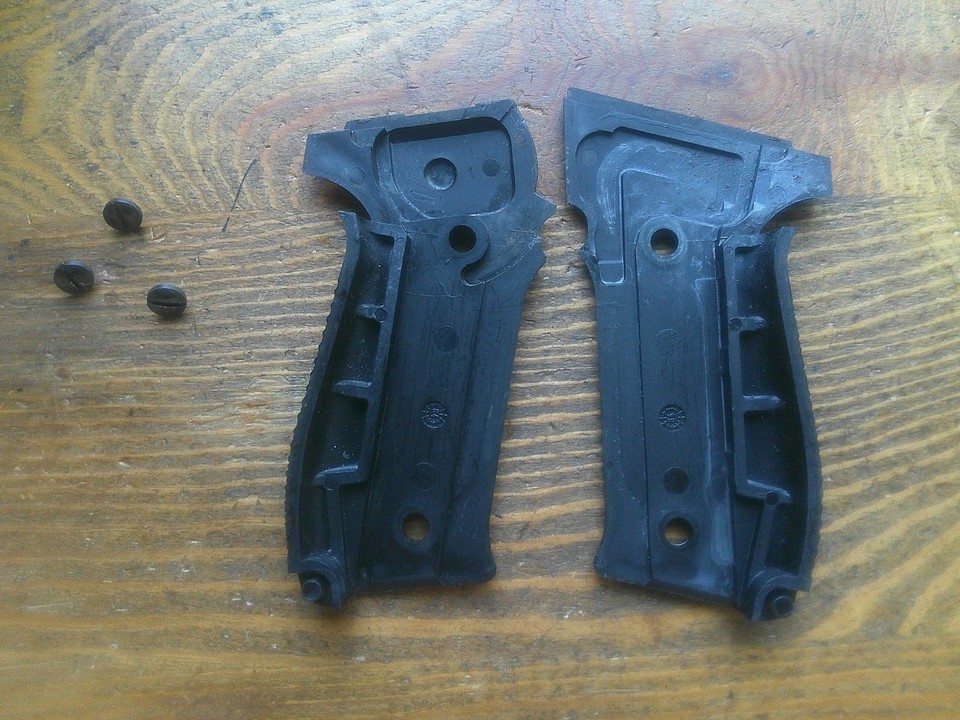 Sig Sauer P226 Factory Original OEM Grips W/ Screws 1984 West Germany ...
