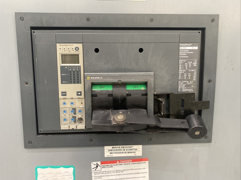 Square D Main Section Power Style Commercial Multi-Metering 2500 Amp ...