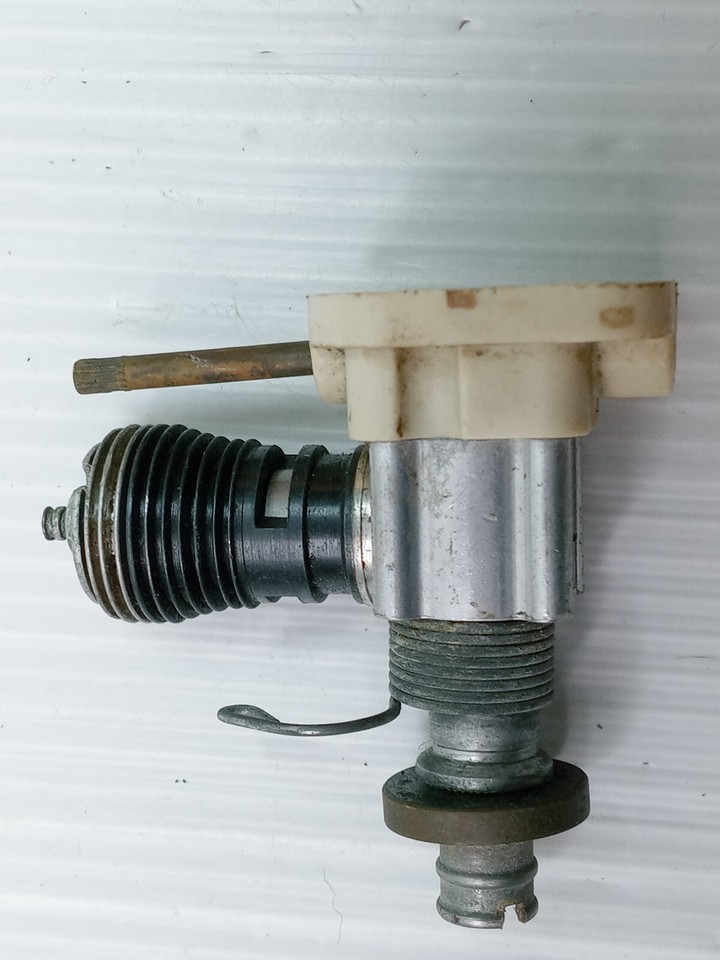 Testors McCoy No.1 .049 Model Airplane Engine & Others Lot Of 4 Engines ...