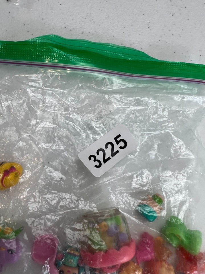 Mattel Animal Jam My Mini MixieQ's Multicolor Action Figure Mixed Toys ...