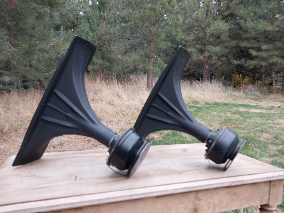 Vintage Cerwin Vega MH-40-16 Compresion Horn Drivers With Metal Horns ...