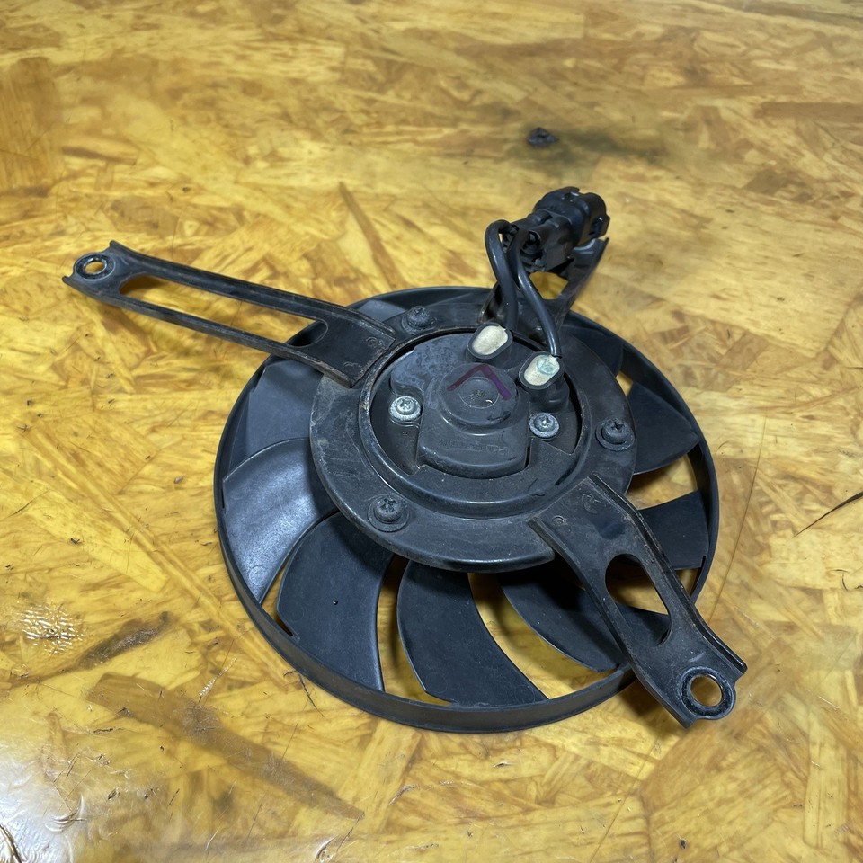 Honda CBR1000RR 2008 - 2009 Left Side Radiator Fan | eBay