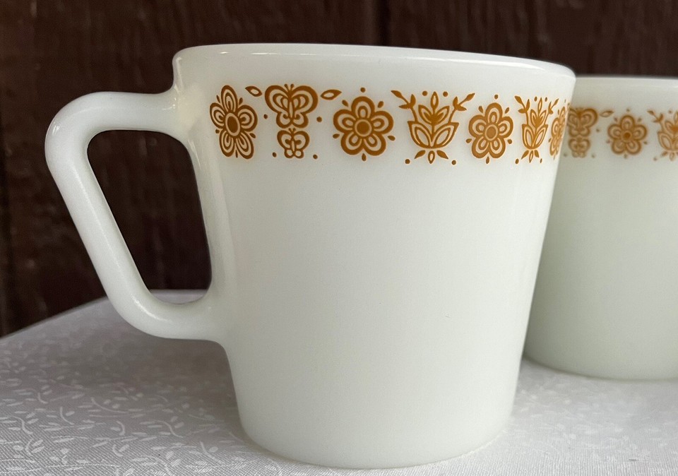 Vintage Pyrex Coffee Cups Mugs Butterfly Gold D Handle Set of 4 | eBay