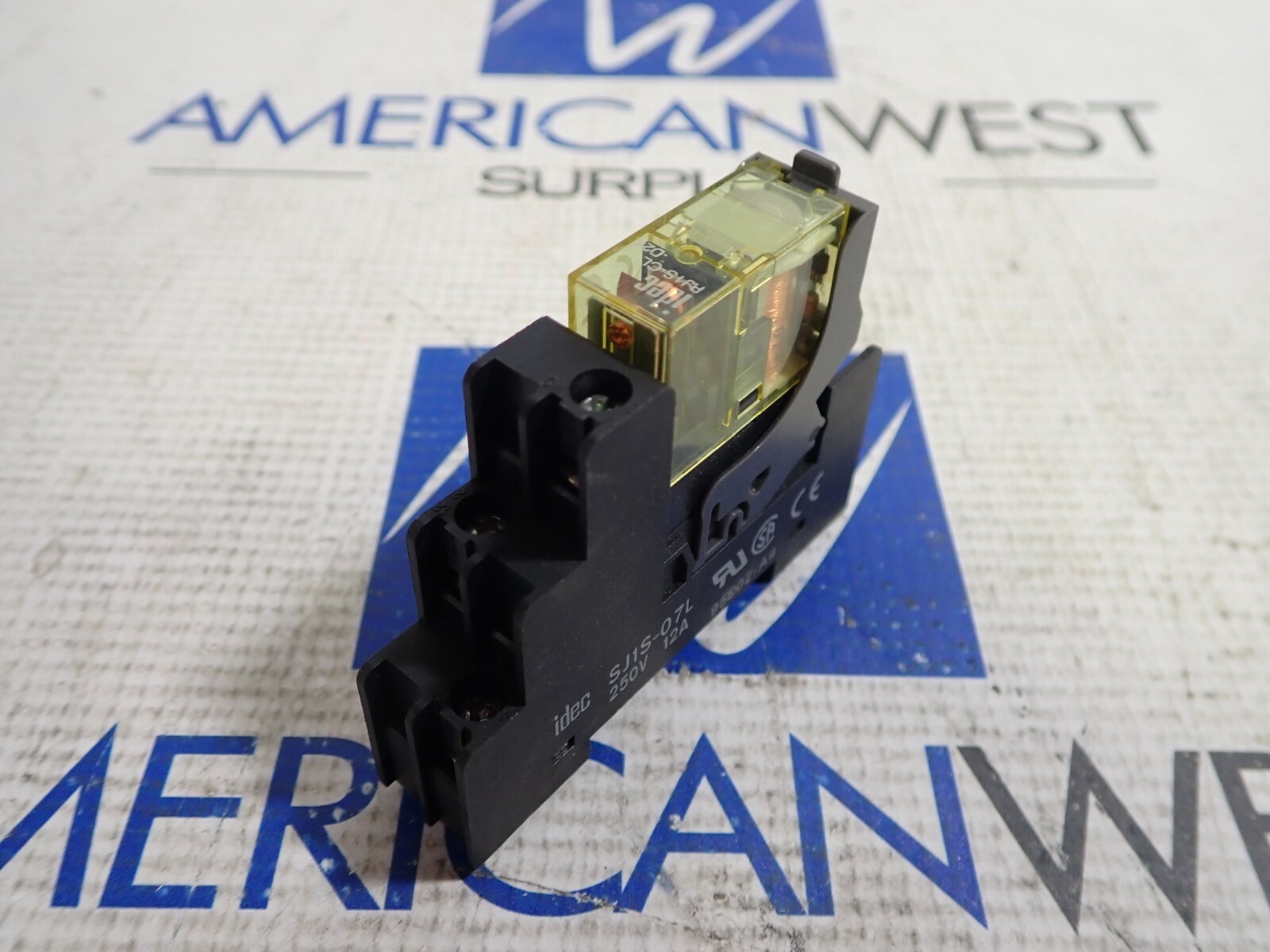 IDEC RJ1S-CL-D24 Relay with SJ1S-07L Base | eBay