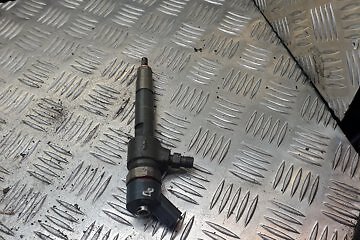 OPEL ZAFIRA B A05 9986181 Injecteur de Carburant 1.90 Diesel 88kw 2006 ...