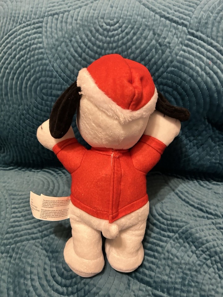 Peanuts Snoopy Animated Christmas " MISTLETOE TESTER " Plays Song ...