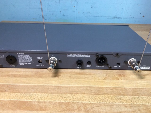 EV Dual Receiver MR2500 Diversity Wireless Microphone System for sale ...