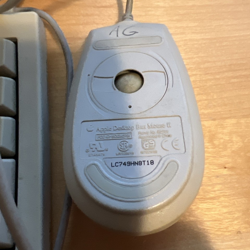 Vintage Macintosh Classic II Apple Computer M4150 For Parts Or Repair ...