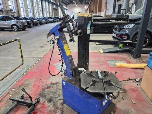 Tyre Changer Tyre Machine Tecalemit TIRO 1 - In Full Working Condition ...