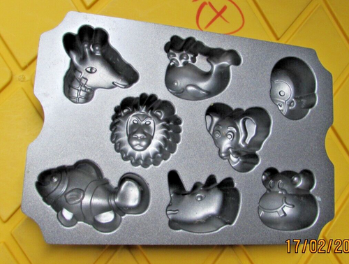 NORDIC WARE Zoo Friends Animal Shape Cakelet Muffin Pan Non Stick Cast ...