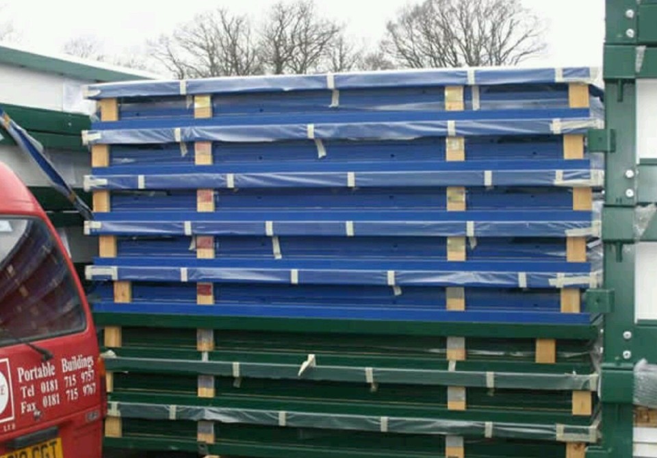 Flat pack collapsible store storage container, 4 metre x 2100 Green ...