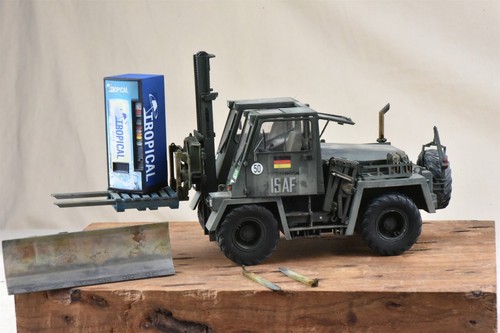 Pro built 1/35 German modern Bundeswehr Feldumschlaggerät FUG 2,5T ...