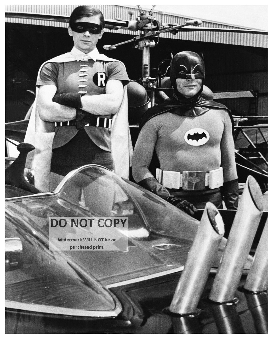 ADAM WEST & BURT WARD IN THE TV SERIES "BATMAN" - 8X10 PUBLICITY PHOTO ...