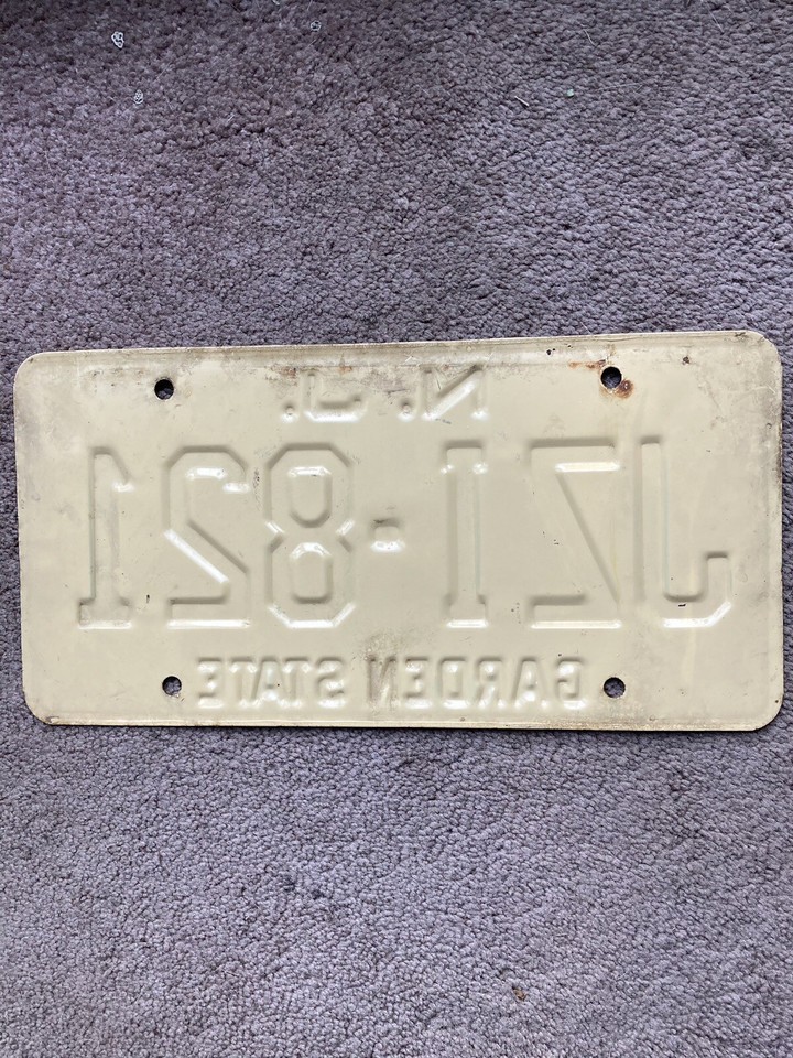 Expired 1960s New Jersey Beige “N.J.” Steel License Plate - JZI 821 ...