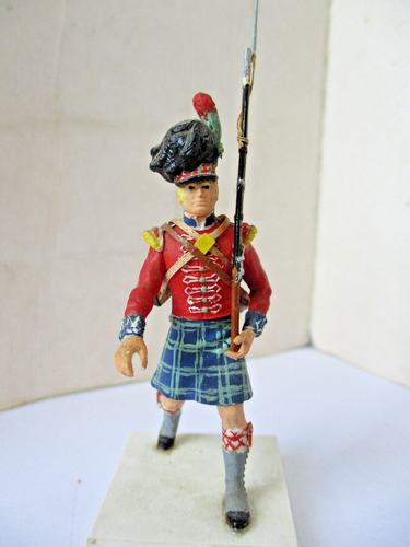 1/32 FIGURINE AIRFIX BLACK WATCH 42è HIGHLANDER FUSIL SUR EPAULE ...