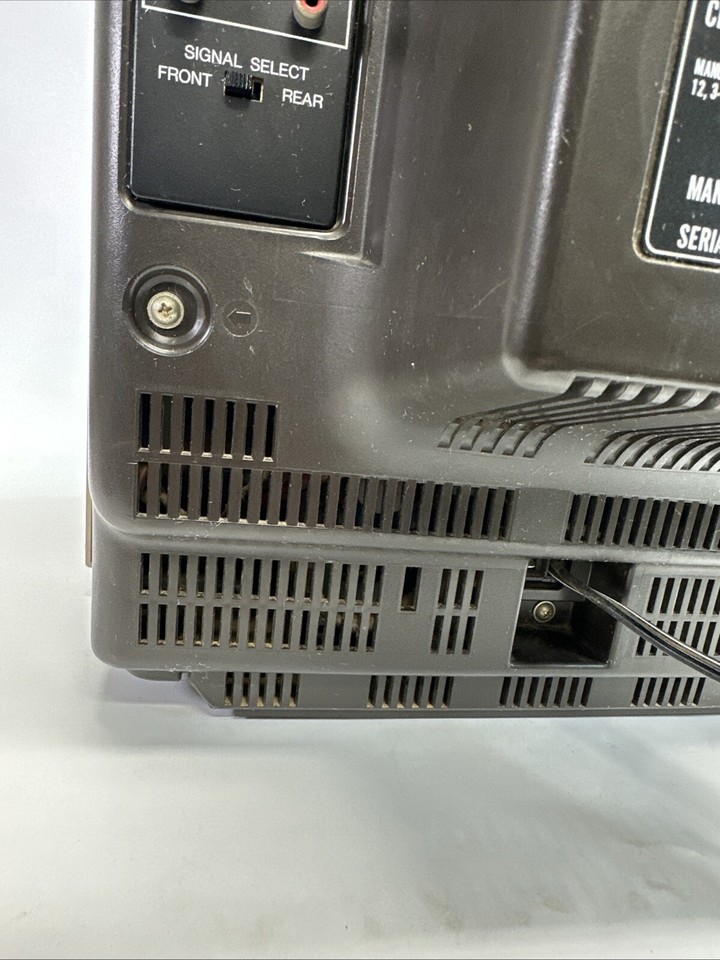 Commodore Model 1701 Video Color Monitor - Works! - For Vic20 C64 Atari ...