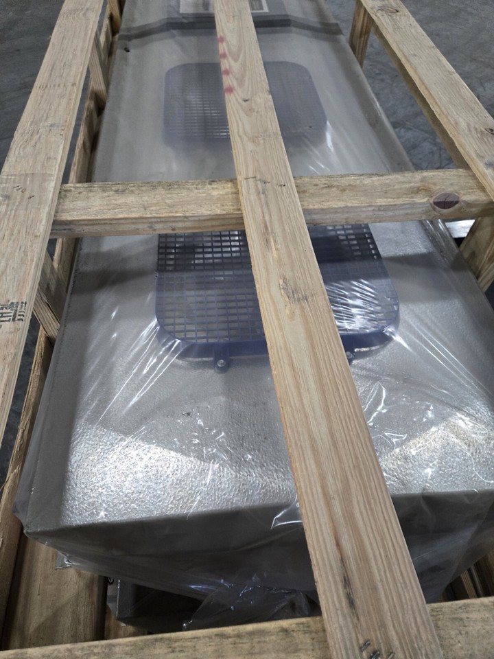 NEW Bohn BEC0135BS6EM Walk-In 13,500 BTU Freezer/Cooler Center Mount ...