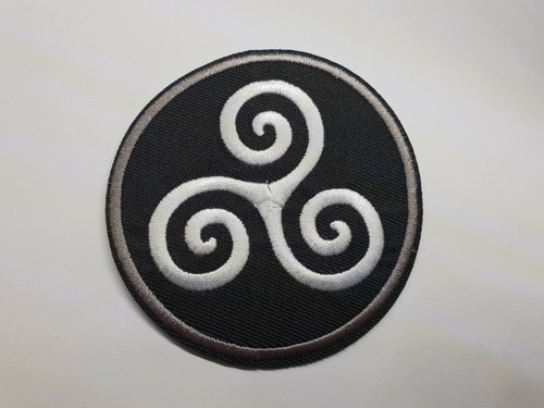 Triskelion symbol iron on or sew on Patch Triple spiral Celtic 3 Karma ...