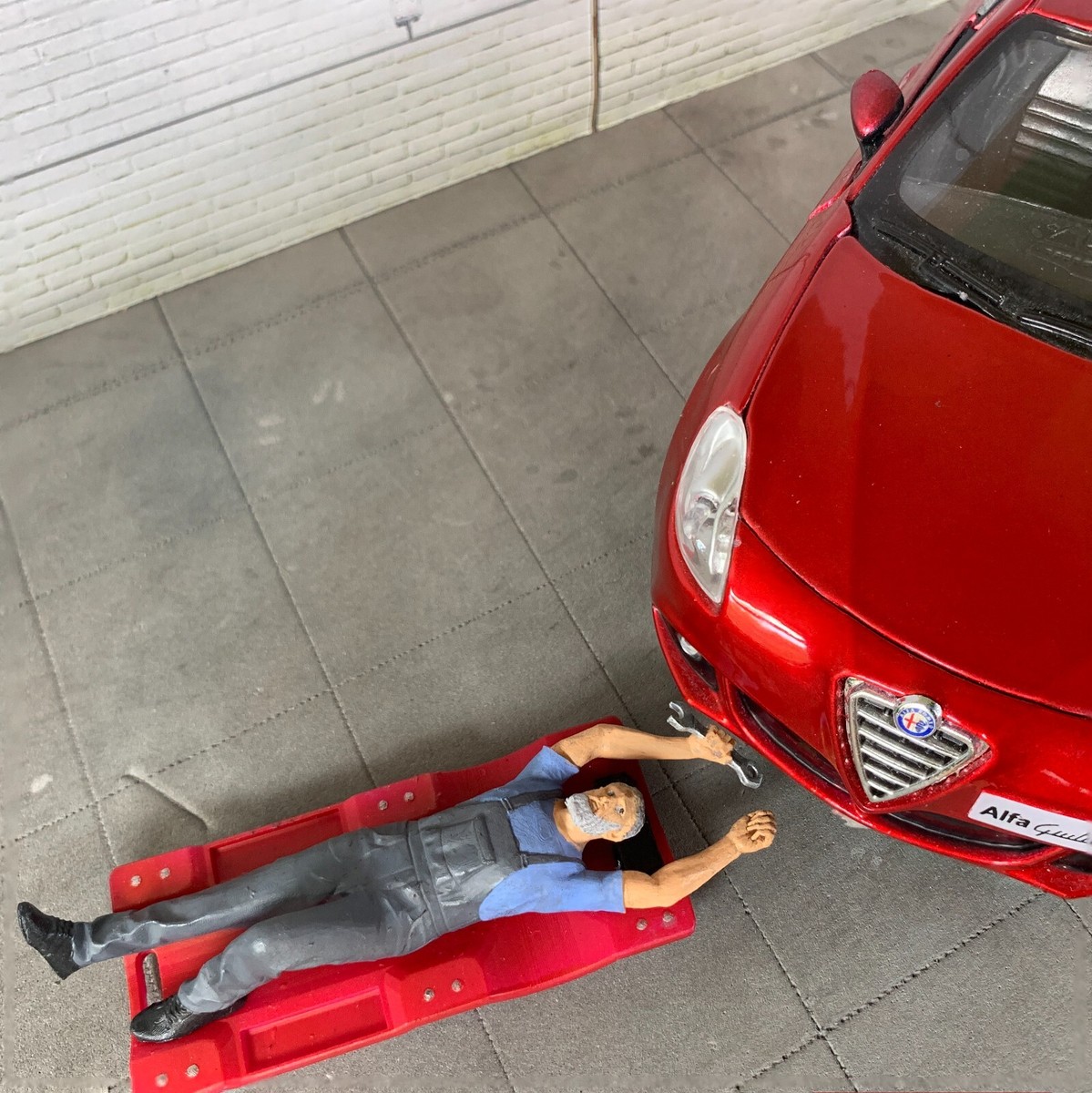 Human Hoist Auto Creeper