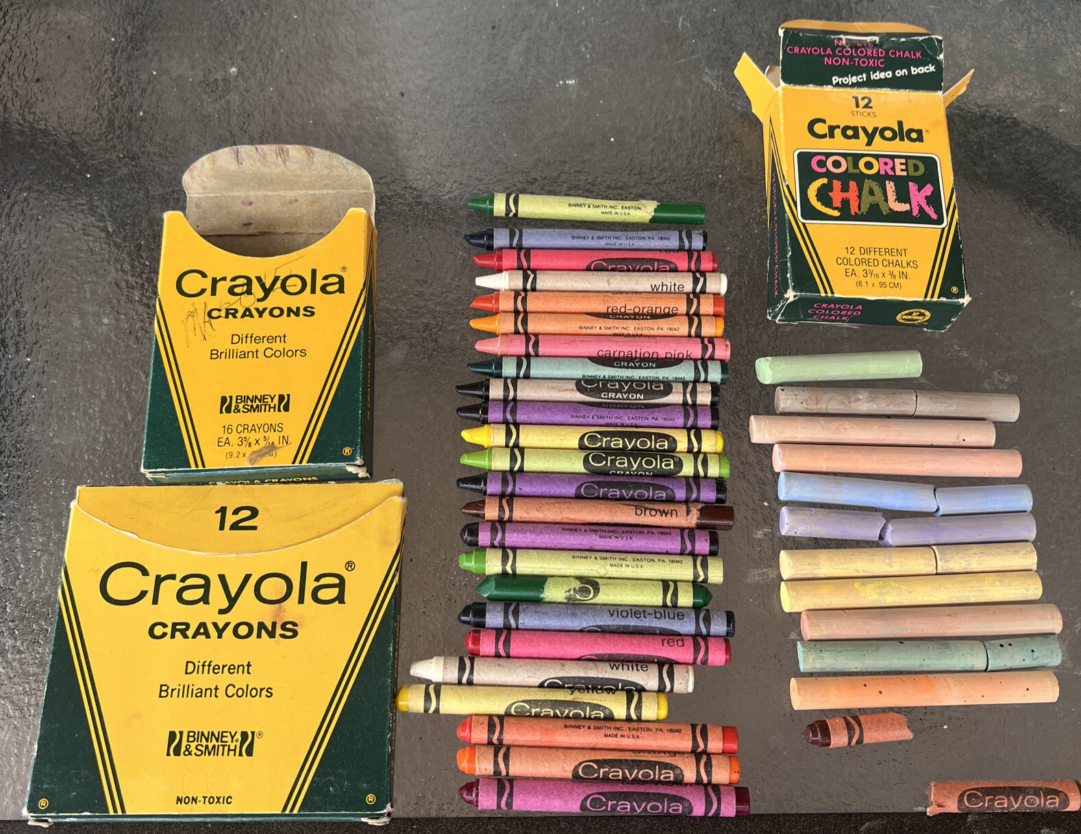 Rare 60s 70s Vintage Crayola Crayon box of 12 / 16 Crayons Crayon Color ...