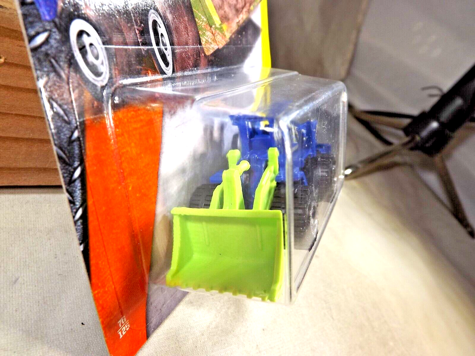 2016 Matchbox 76/125 Construction QUARRY KING Blue w/Chrome Ringed Gear ...