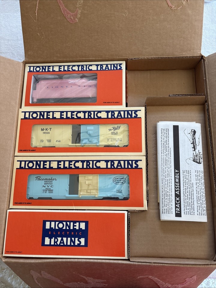 Lionel 6-11722 O Gauge Girls Train Set Steam Locomotive Freight Set ...