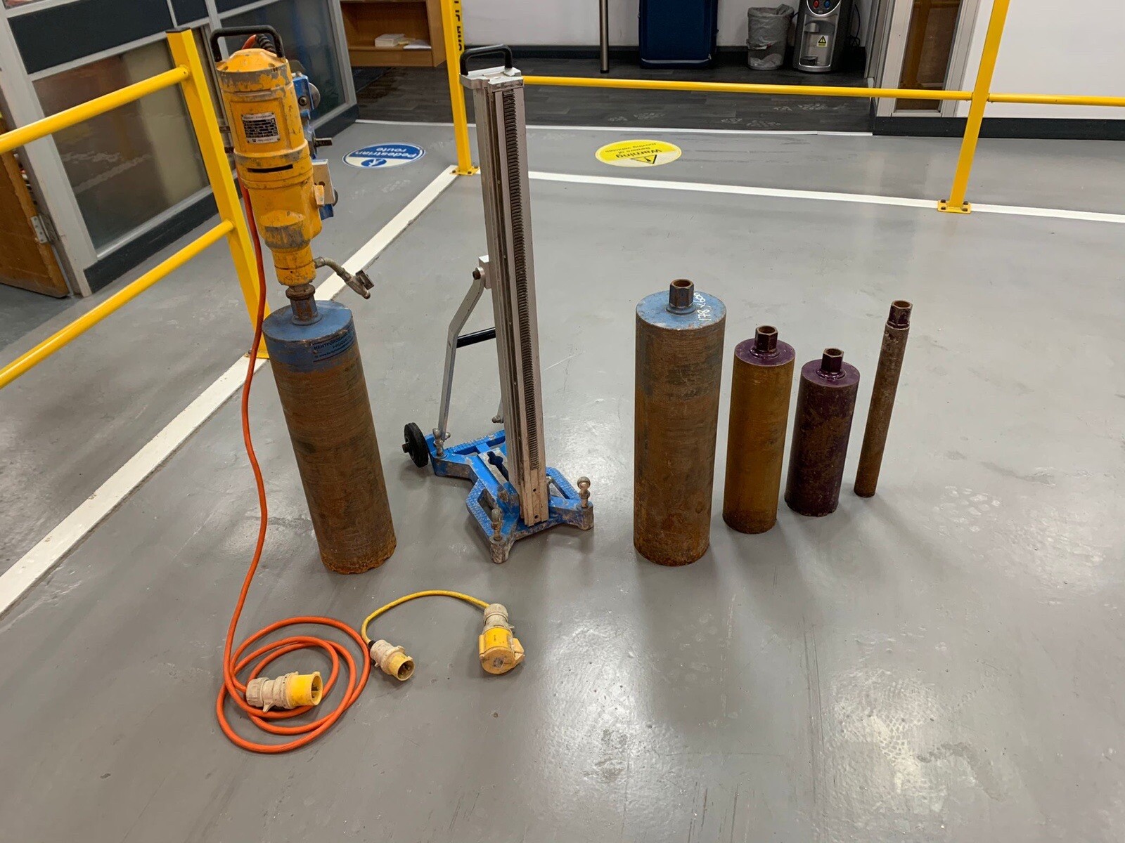 Diaquip Core Drill DK32 30a Plus 5 Core Drills And 1m Mast | eBay UK