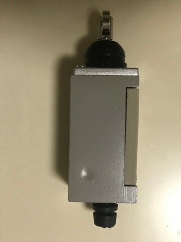 1PC New Omron HL-5200 Limit Switch HL5200 In Box | eBay