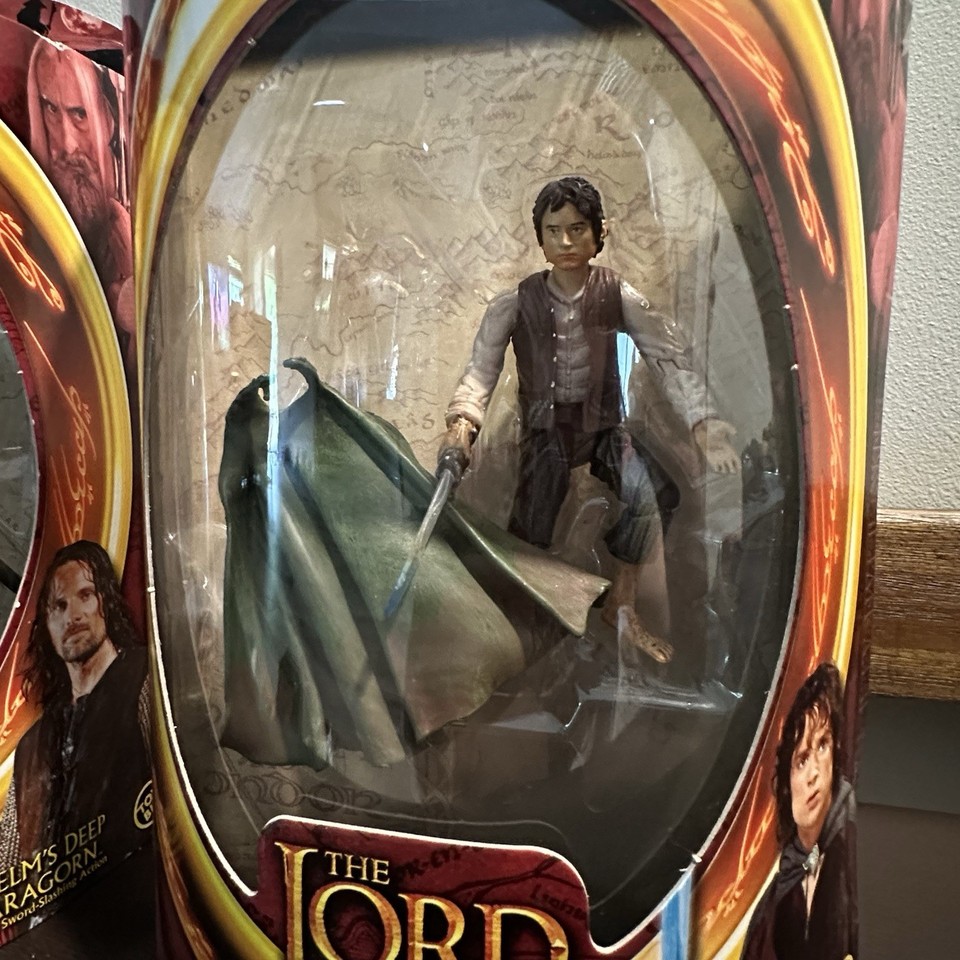 Vintage 2002 Lord of the Rings The Two Towers Frodo & Aragorn Action ...