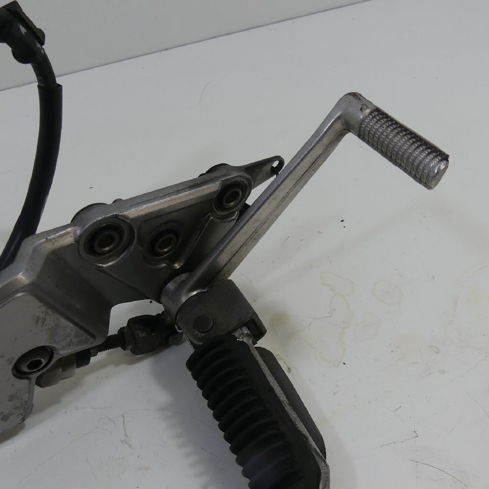 Suzuki GSF 1200 S WVA9 EZ:02 Pedane Anteriori Destra Leva Del Freno ...