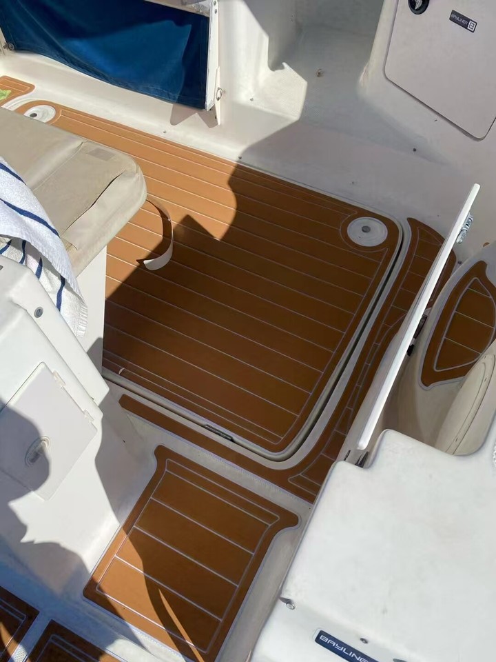 2001 Wellcraft 28 Martinque Swim platform Cockpit Boat EVA Teak deck ...