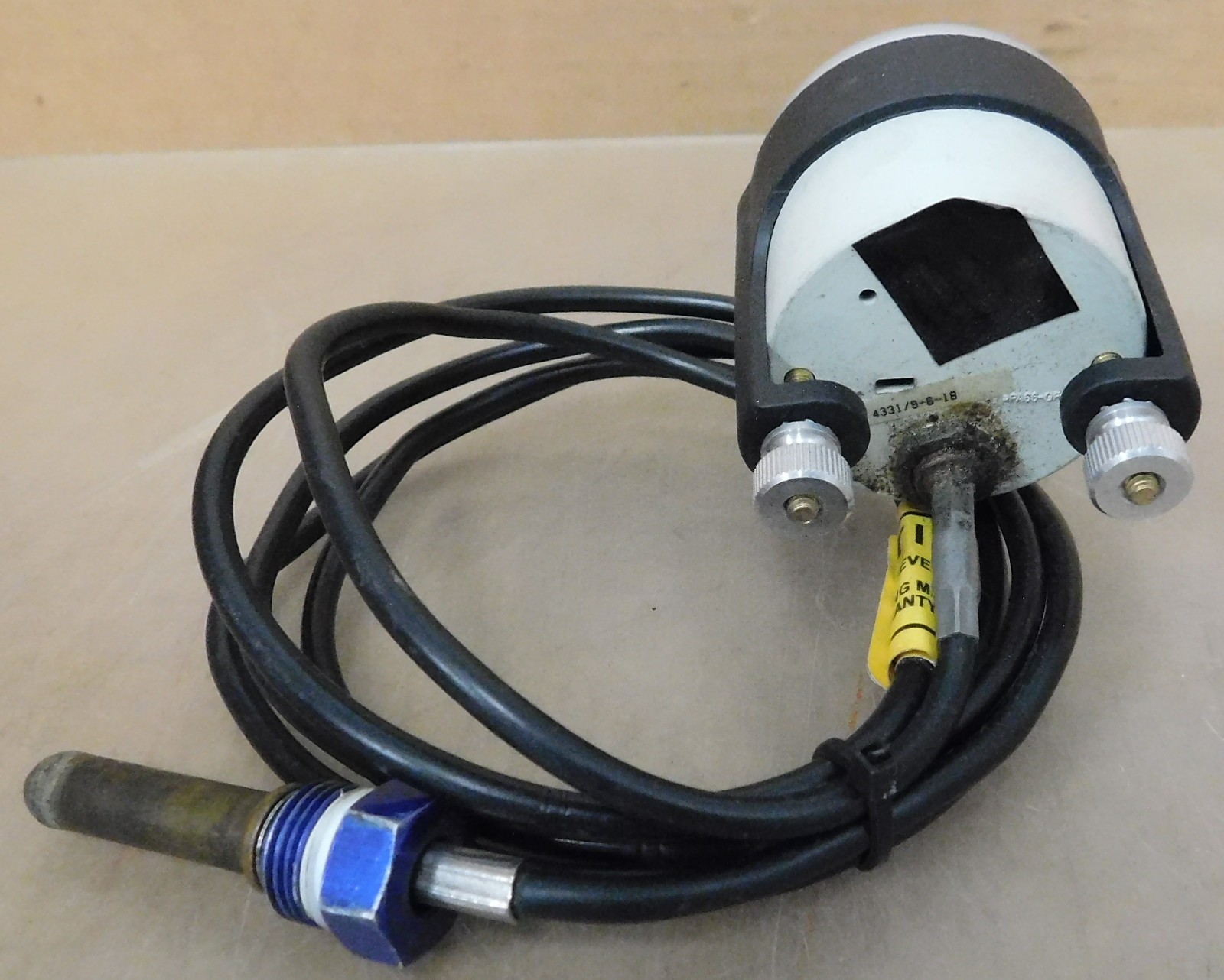 Auto Meter 4331 Pro Comp Ultra-Lite Water Temp, 140-280 Degree, 2 1/16 ...